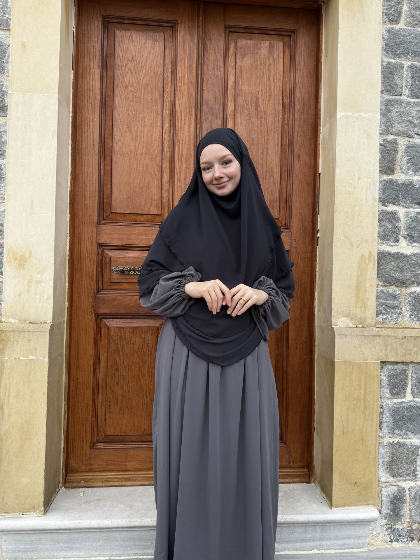 Tazkiyah. Mehlika Ferace (Antrasit Gri)